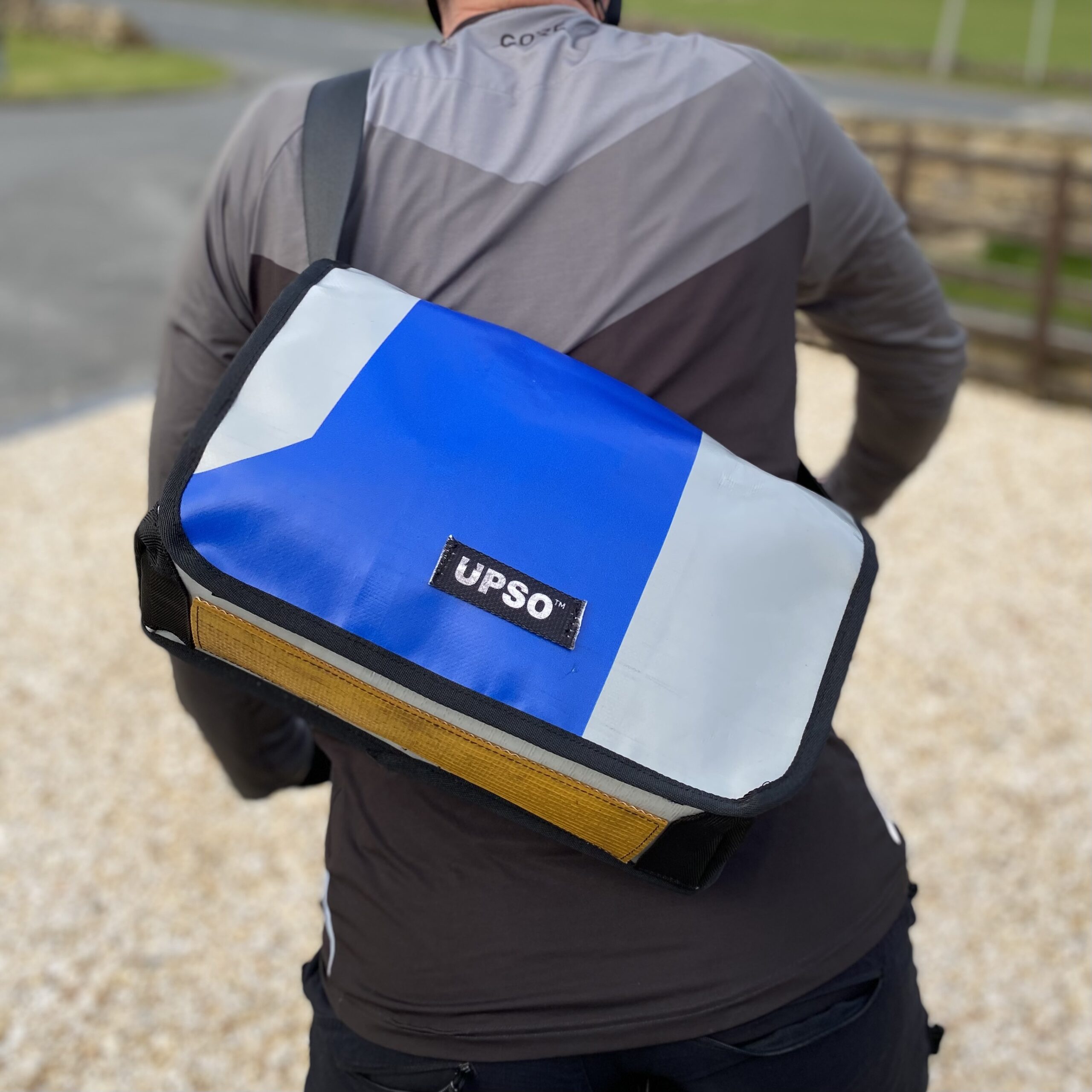 Medway Messenger Bag - Small | UPSO